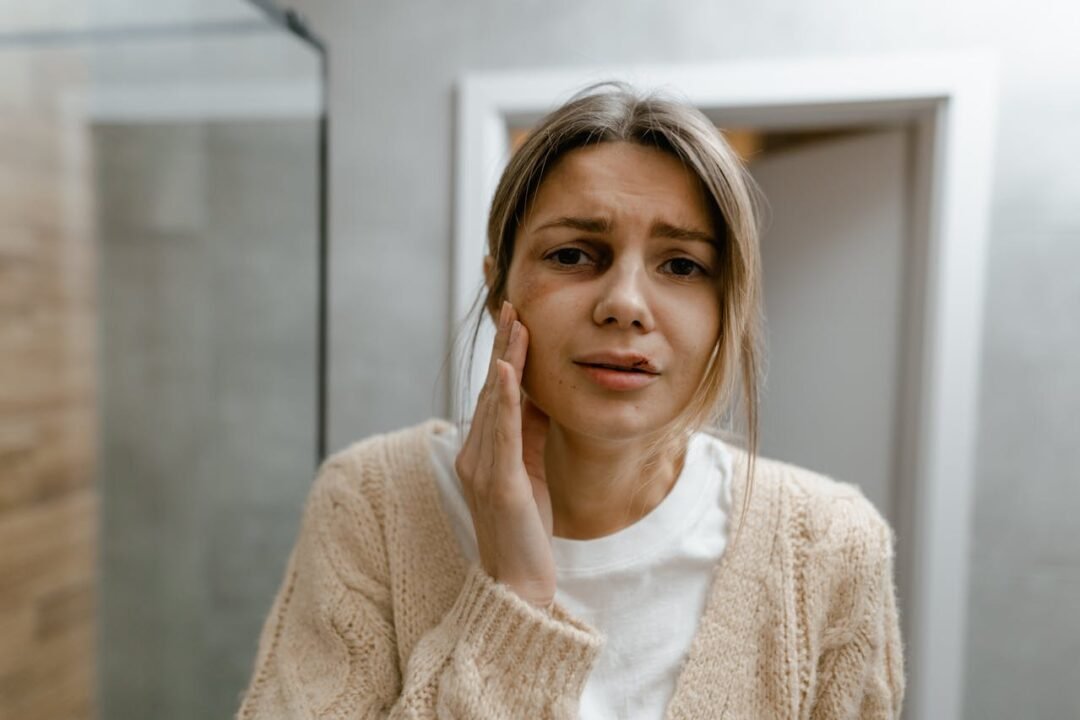 The Spiritual Meaning Of Right Cheek Twitching - 365 Days of Positivity